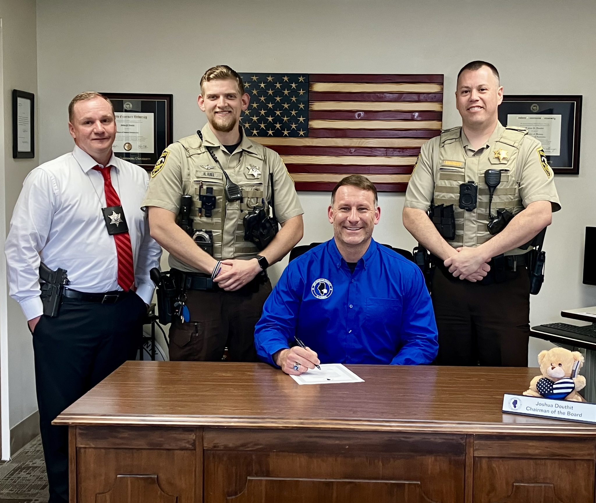 Effingham County Chair proclaims next week National Police Week ...